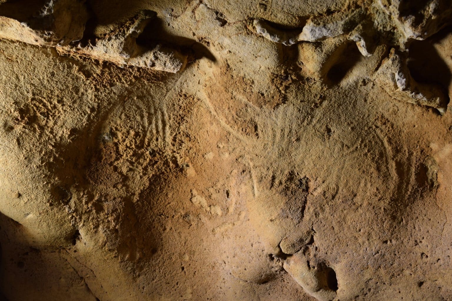 Pinturas neandertais identificadas como as mais antigas conhecidas